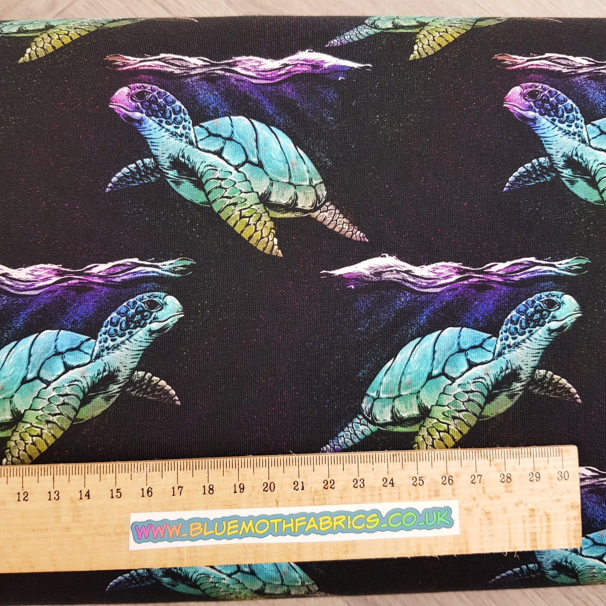 97cm BOLT END. Turtle jersey fabric – BlueMothFabrics